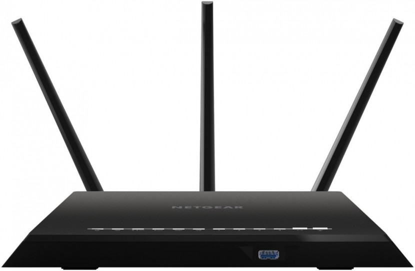 NetGear Nighthawk AC1750 (R6700v2) Review | Tested
