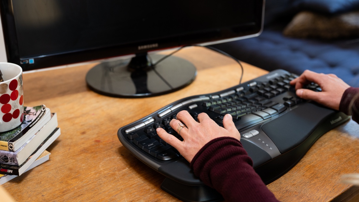 The 4 Best Ergonomic Keyboards | Tested & Rated