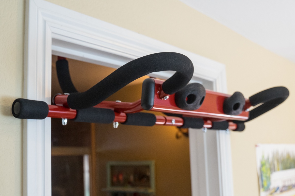 The 4 Best Pull Up Bars | Tested & Rated