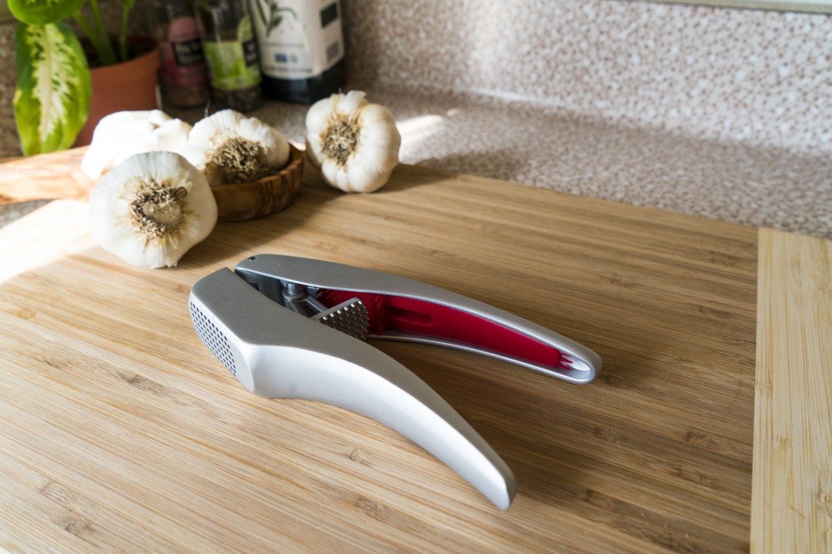The Best Garlic Press | Tested & Rated