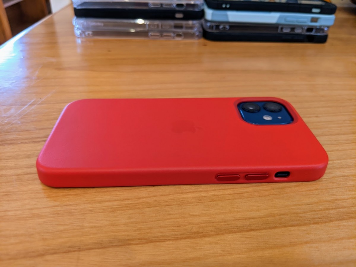 The 4 Best iPhone 12 Cases | Tested & Rated