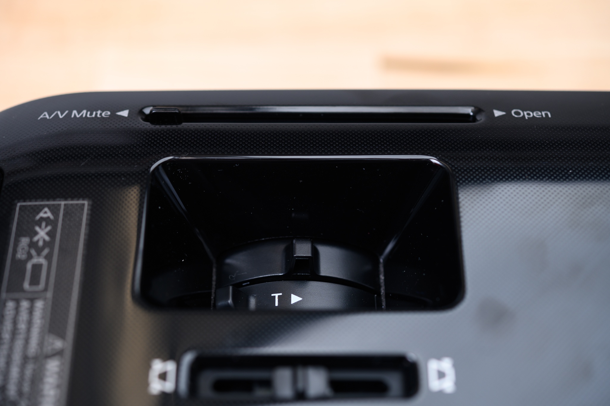 Epson Pro EX9240 Review | Tested by GearLab