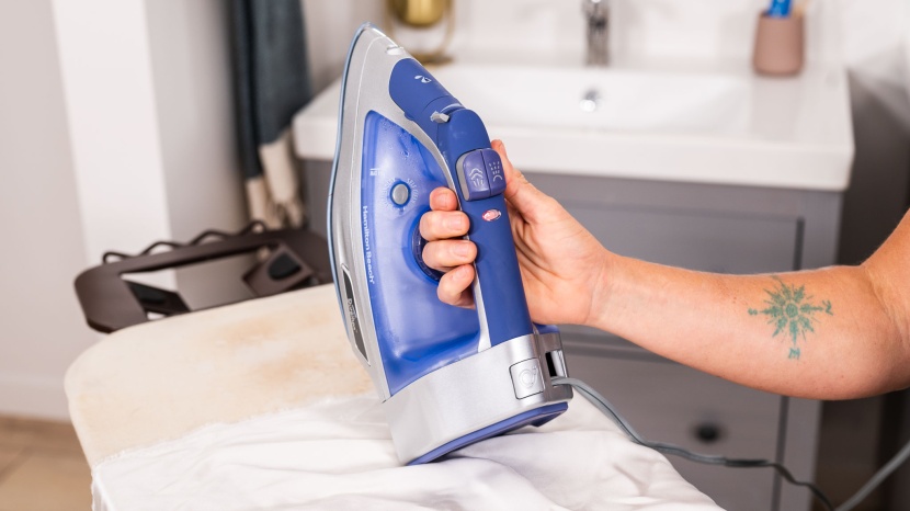 The 5 Best Clothing Irons of 2025 | Tested & Rated