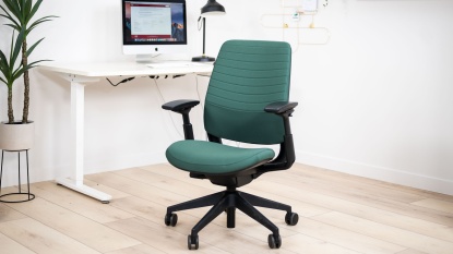 Steelcase Series 2 Review | Tested & Rated