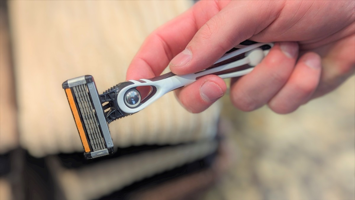 The 9 Best Razors for Men of 2024 | Tested
