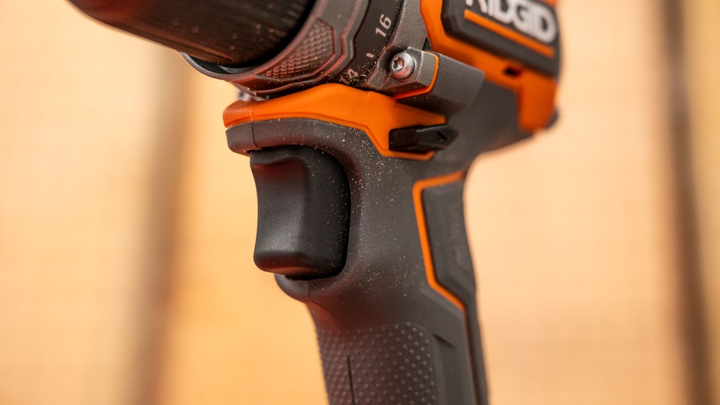 Ridgid 18V Brushless Cordless Sub Compact 1/2 in. Drill/Driver R8701 ...