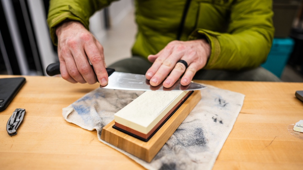 Kerye Professional Japanese Whetstone Set Review | Tested